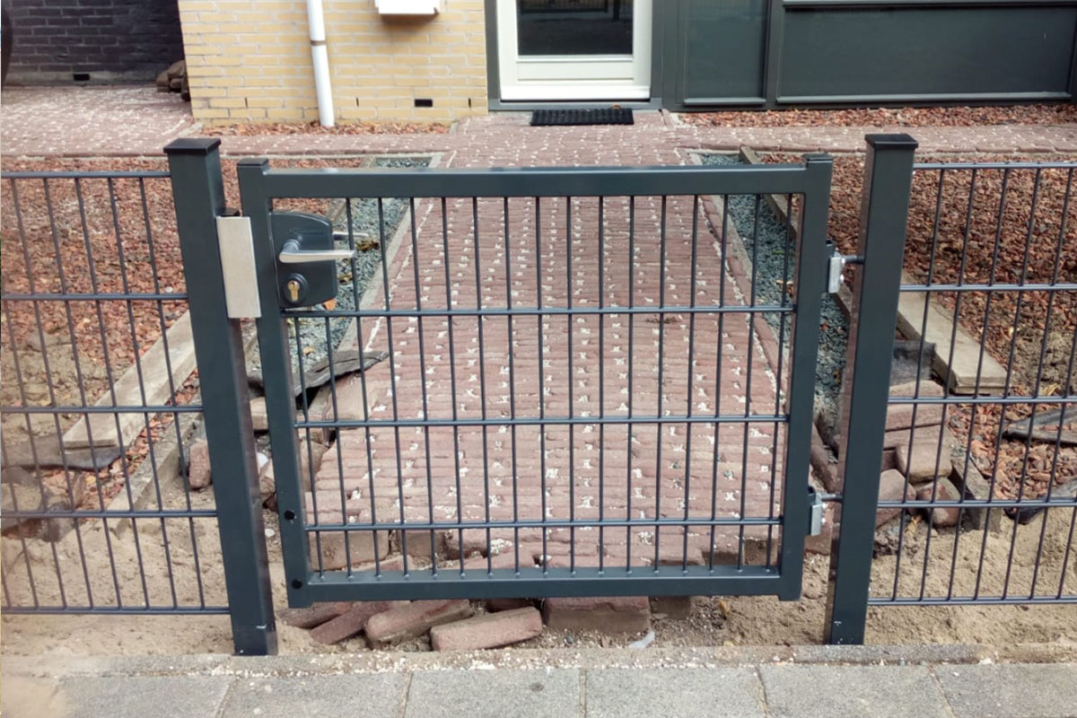 Dubbelstaafmat hekwerk in Lelystad Antraciet