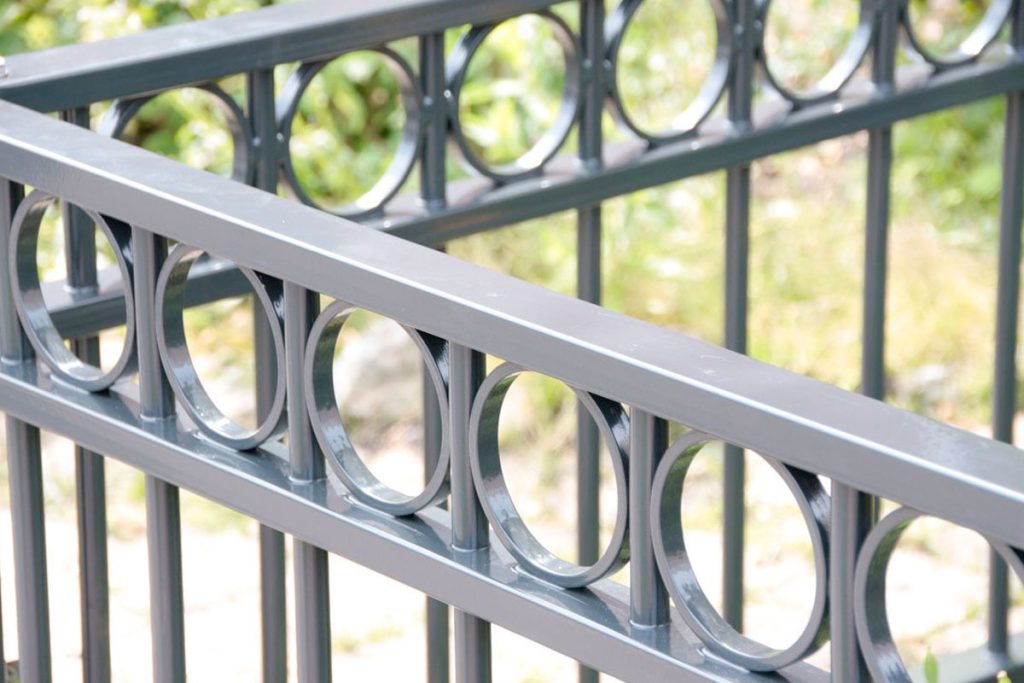 Hekwerk Bestellen: Zo doe je dat! - Afrastering